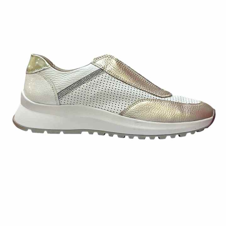 Shoes Deportes marca 24 Hrs para mujer en color metal | Miravia