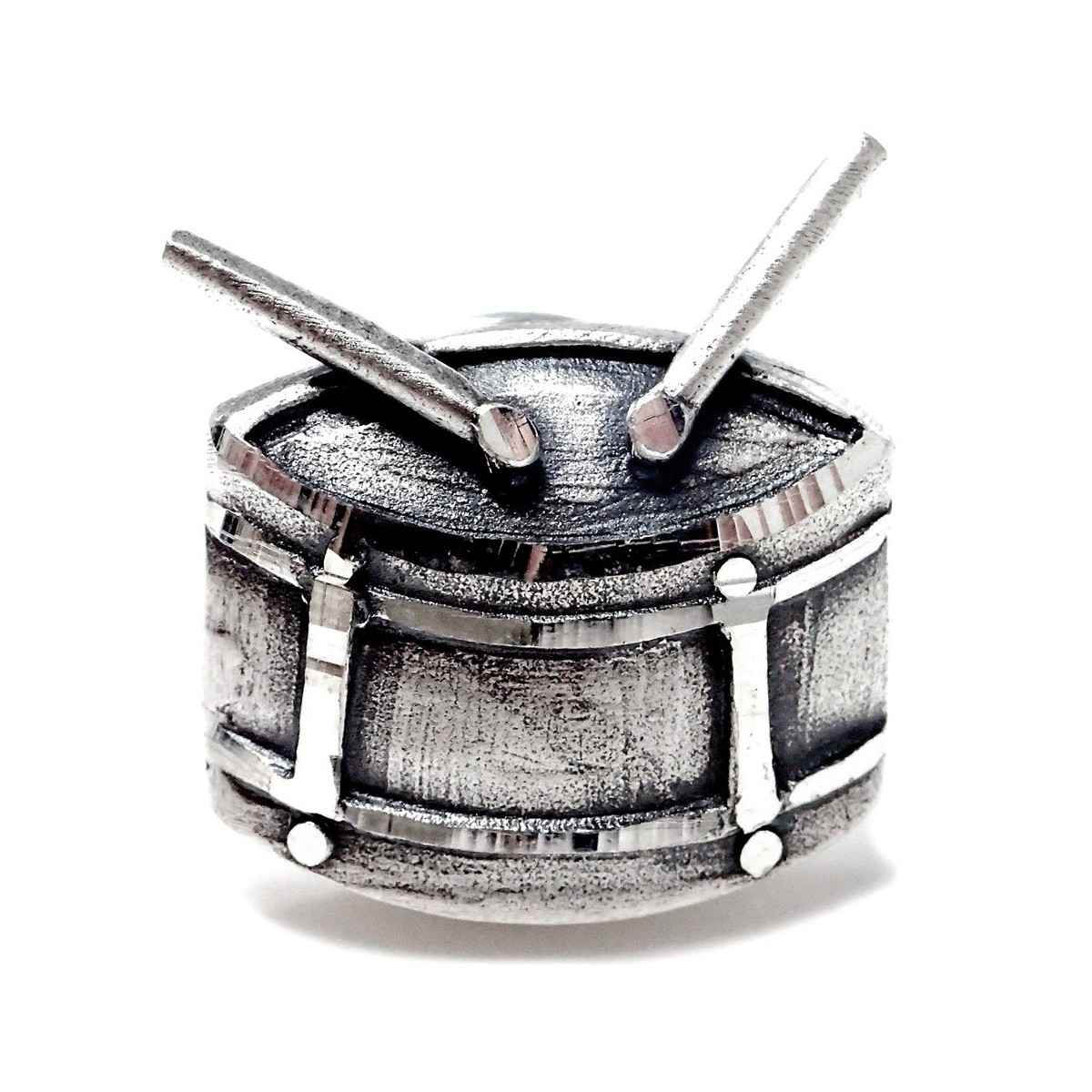 Pin plata Ley 925m tambor 17mm. detalles tallados brillo | Miravia