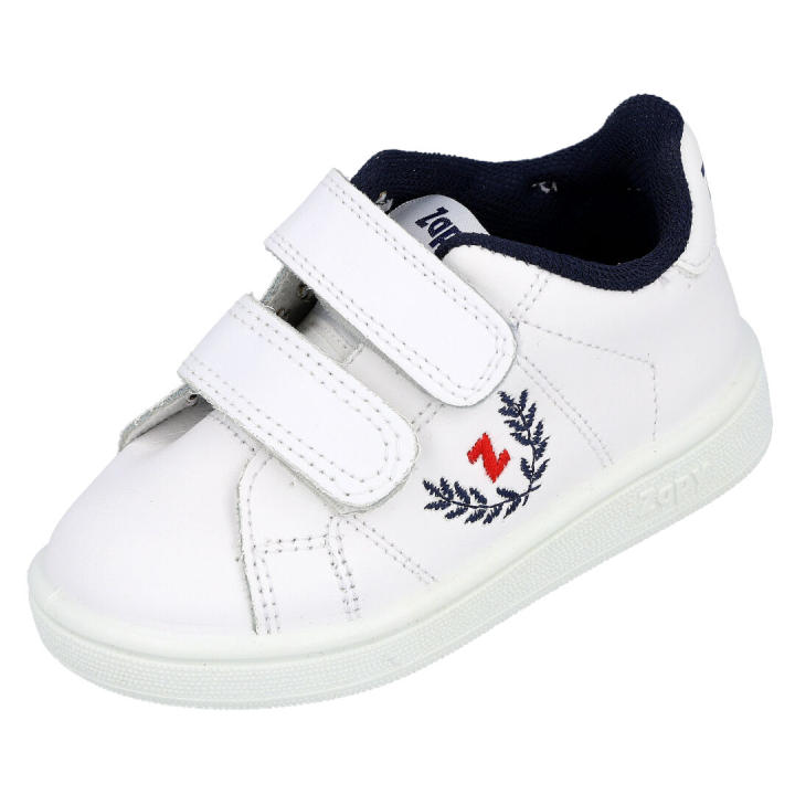Shoes Deportivas marca Zapy para niño en color blanco | Miravia